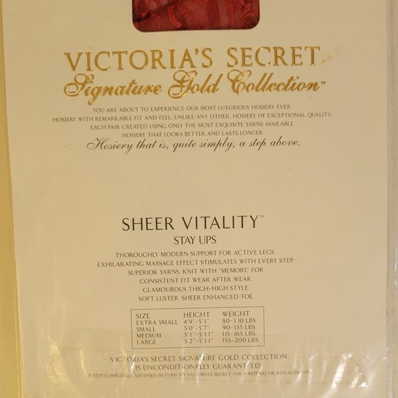 Victoria's Secret | Intimates & Sleepwear | Victorias Secret Signature ...